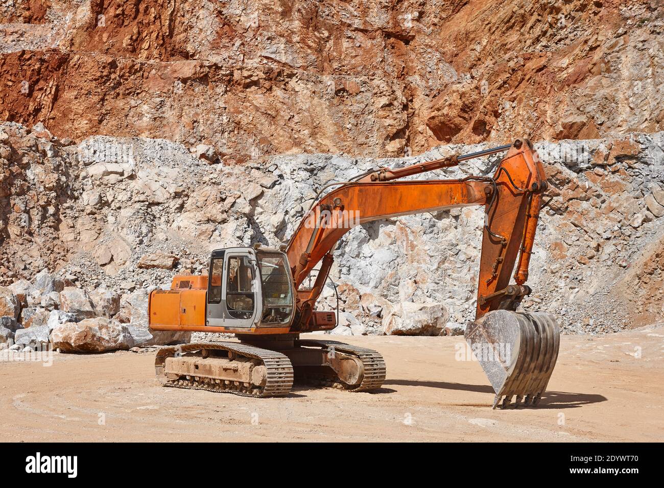 Heavy excavator on a quarry. Excavation machinery. Earthmover Stock ...