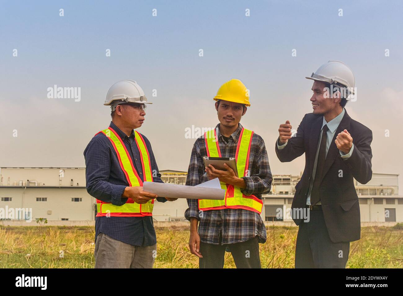 Manager project communication with Foreman Supervisor check on ...