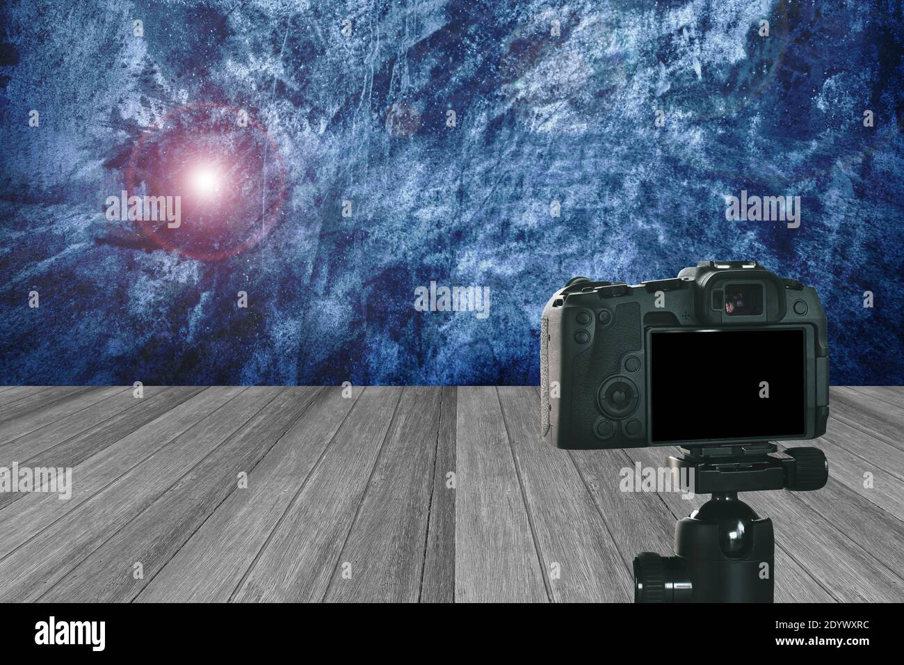 Camera setting hi-res stock photography and images - Alamy