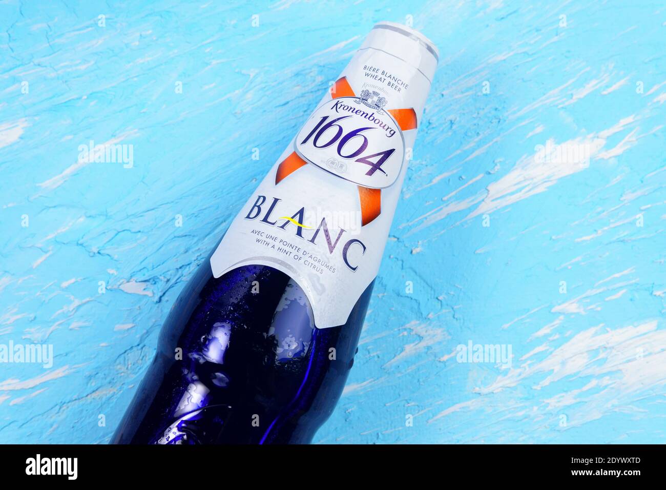 1664 beer brand logo hi-res stock photography and images - Alamy