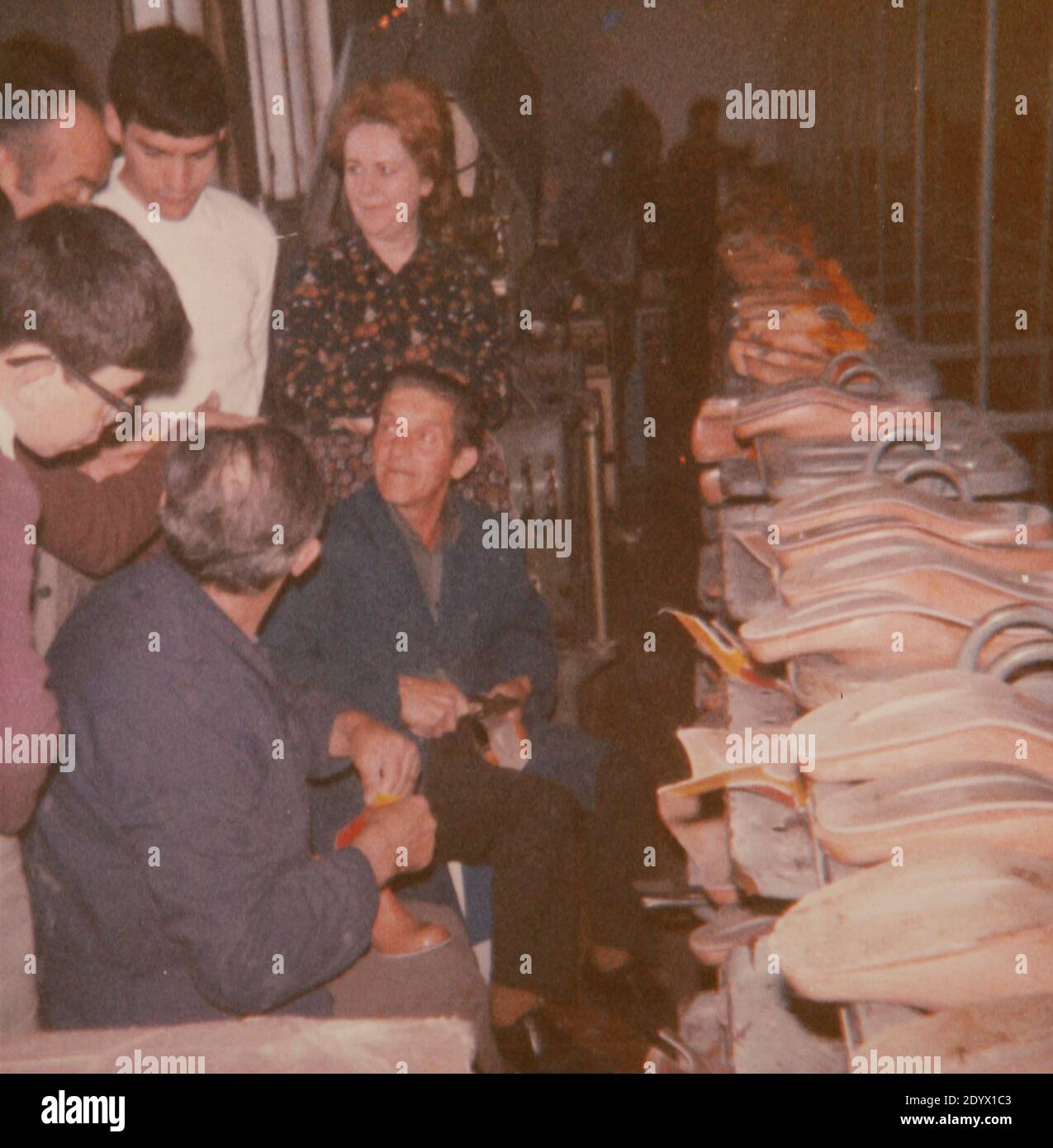 Vintage factory women sixties hi-res stock photography and images - Alamy