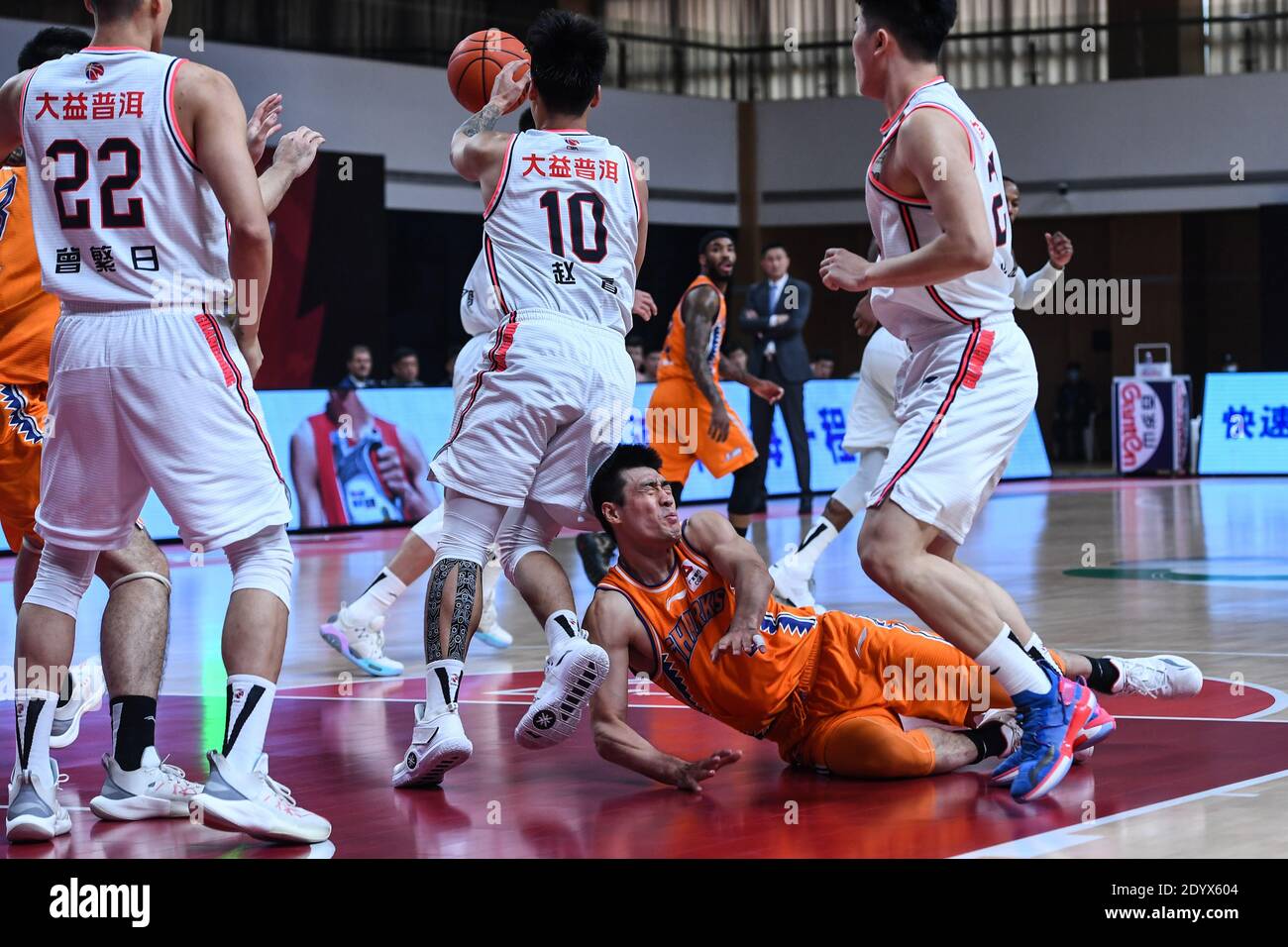 Shanghai 24th dec 2020 hi-res stock photography and images - Alamy