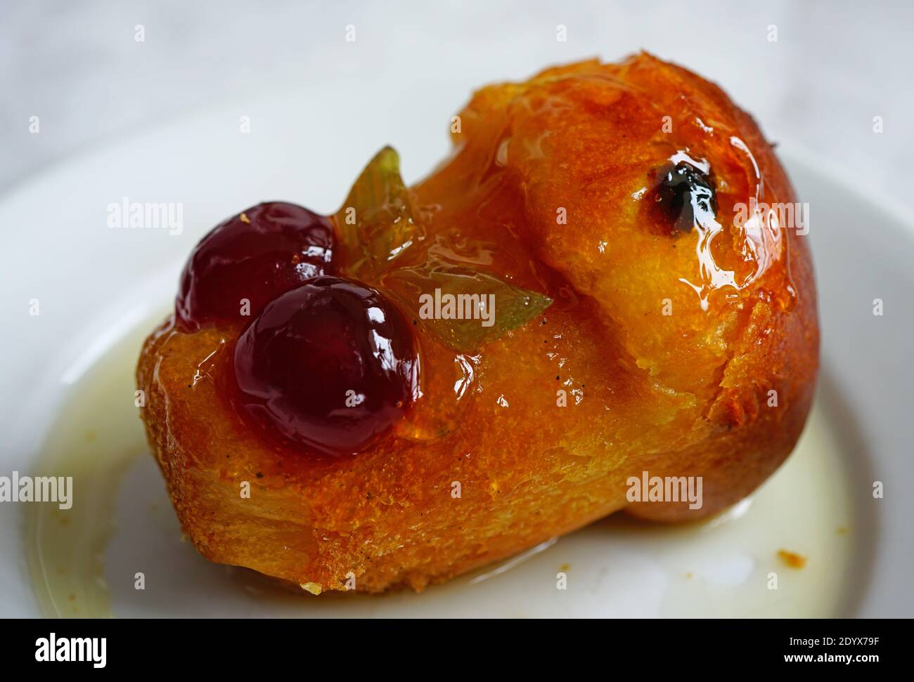 Baba au rhum hi-res stock photography and images - Alamy