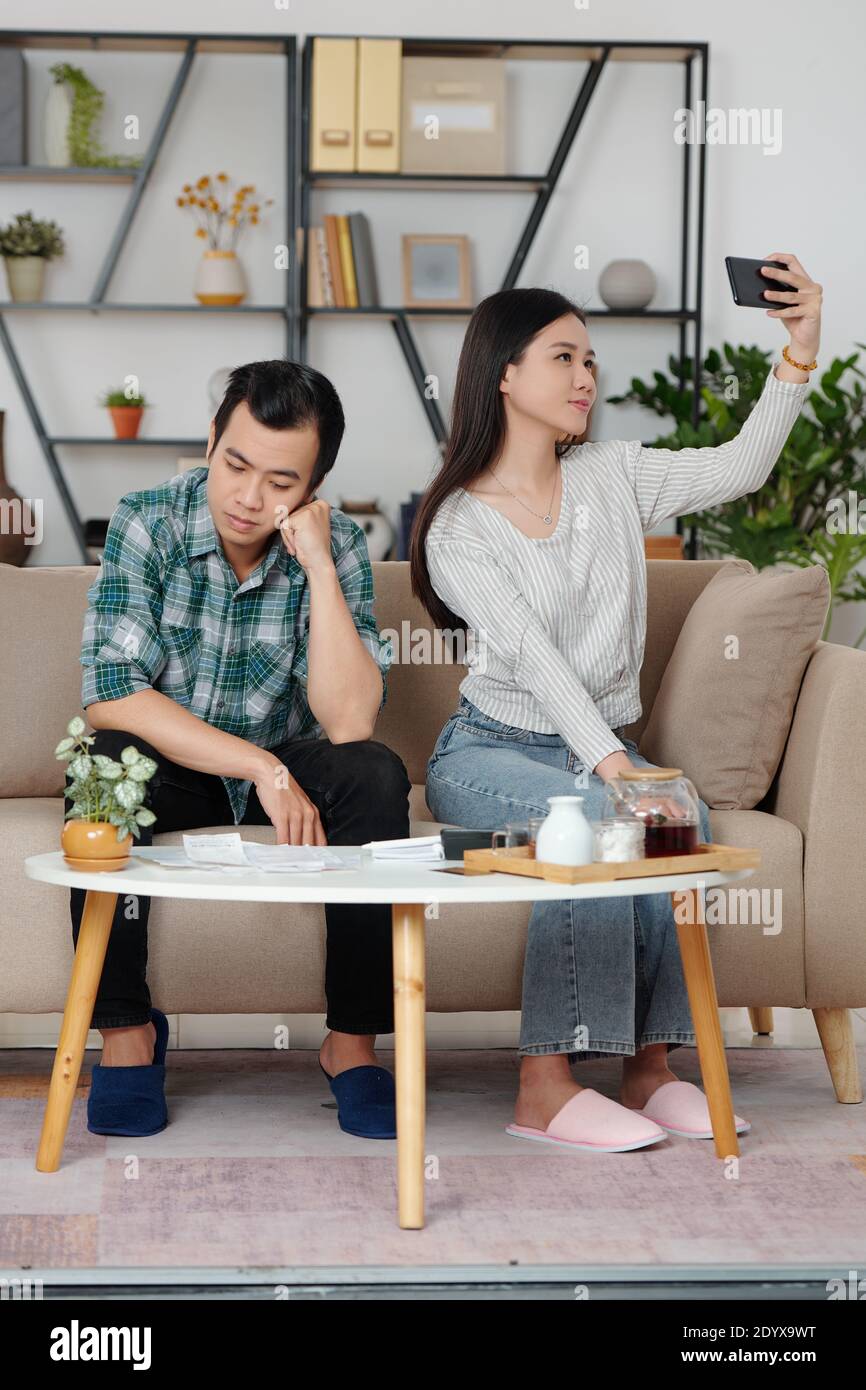 Financial struggles hi-res stock photography and images - Alamy