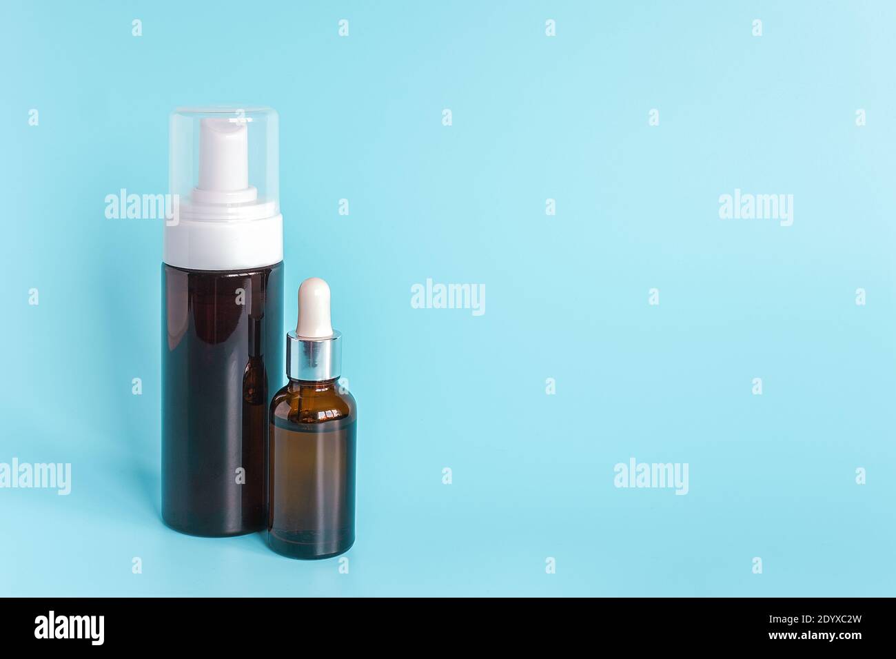 Dropper bottle milk white hi-res stock photography and images - Alamy