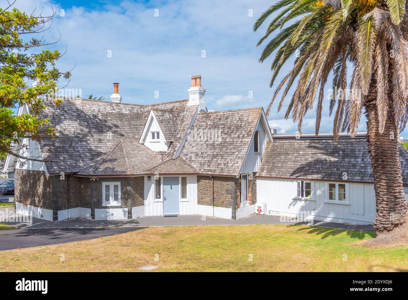 Deanery mansion hi-res stock photography and images - Alamy