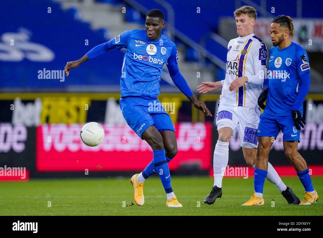 GENK, BELGIUM - DECEMBER 27: Paul Onuachu of KRC Genk during the Pro ...