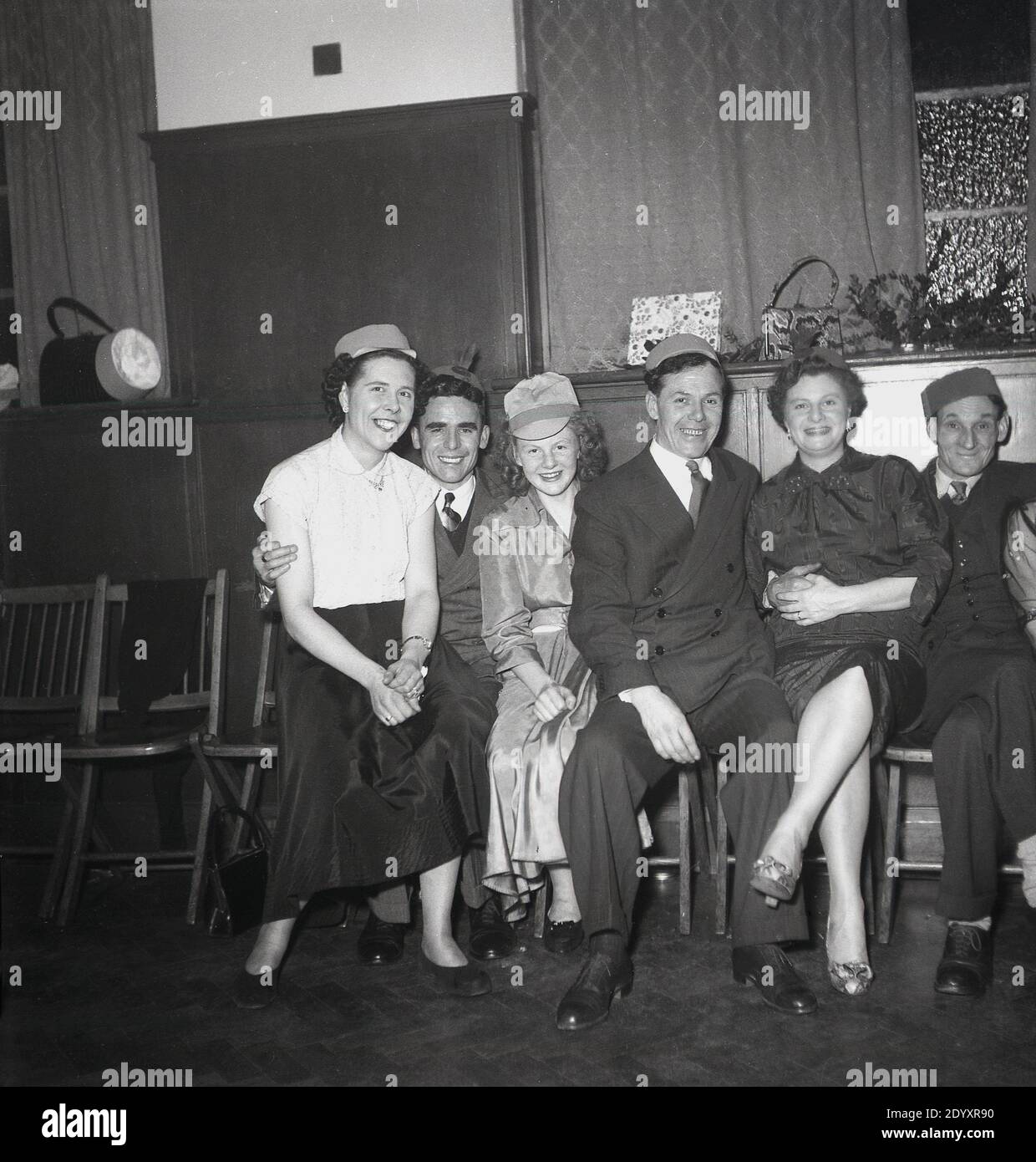 1950s family members hi-res stock photography and images - Alamy