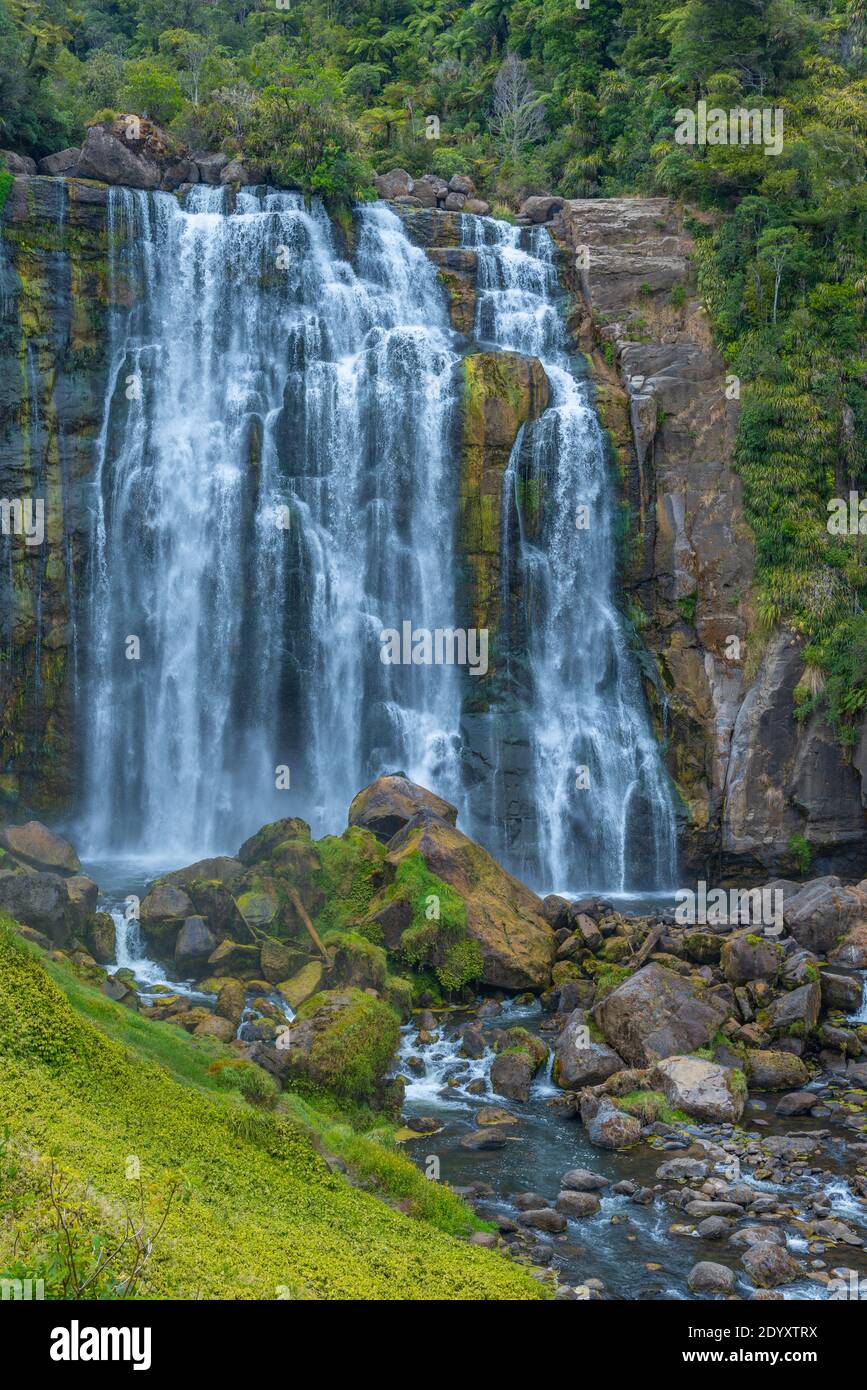 Marokopa Falls at New Zealand Stock Photo - Alamy