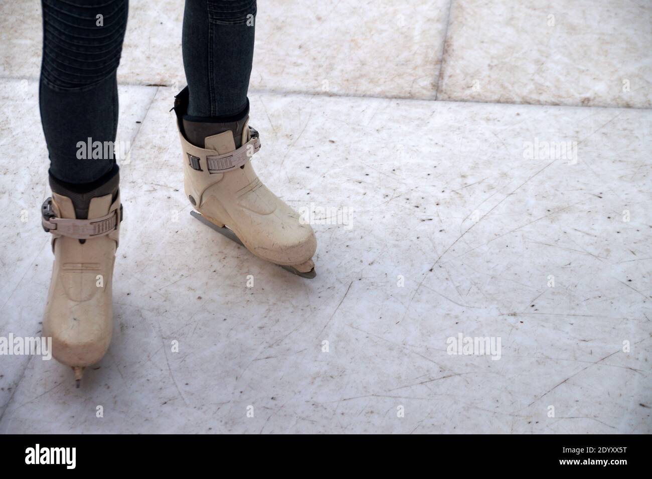 Ice skating close up feet hi-res stock photography and images - Alamy