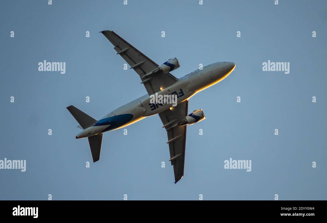 Flyone hi-res stock photography and images - Alamy