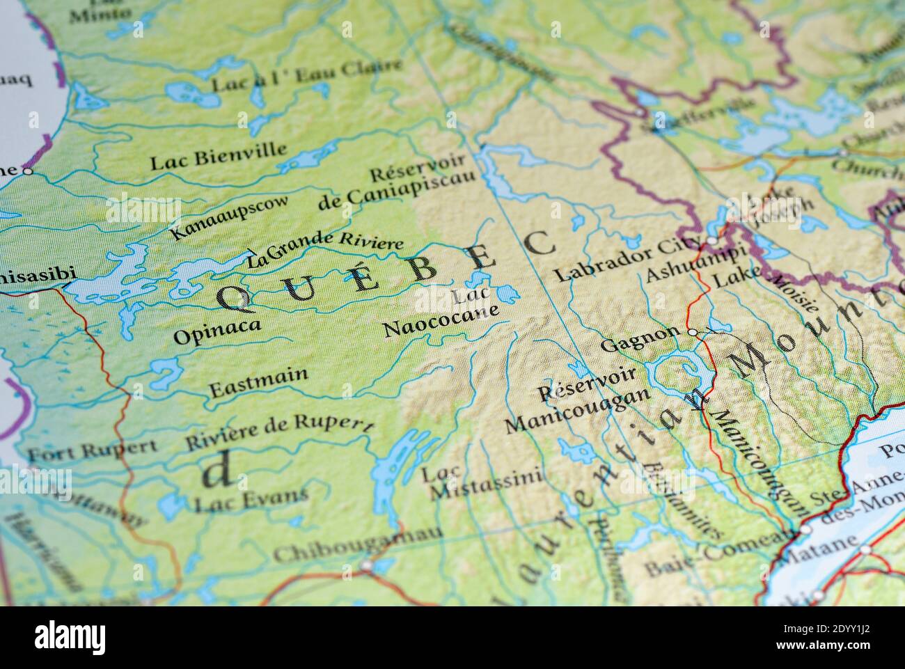 Map quebec hi-res stock photography and images - Alamy