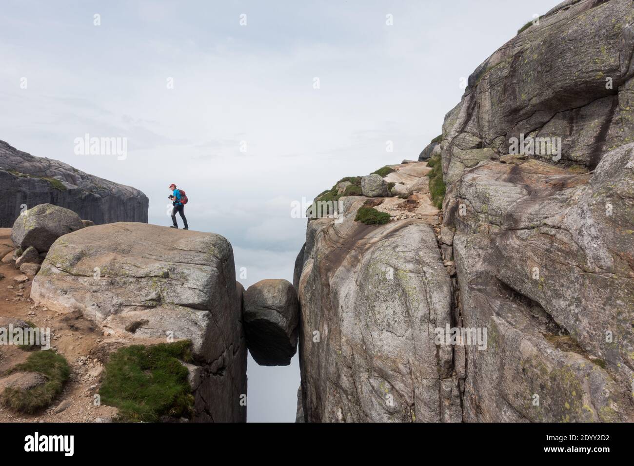 Kjeragbolten hi-res stock photography and images - Alamy