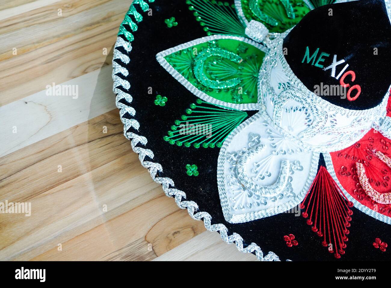 Mexican flag colors hi-res stock photography and images - Alamy