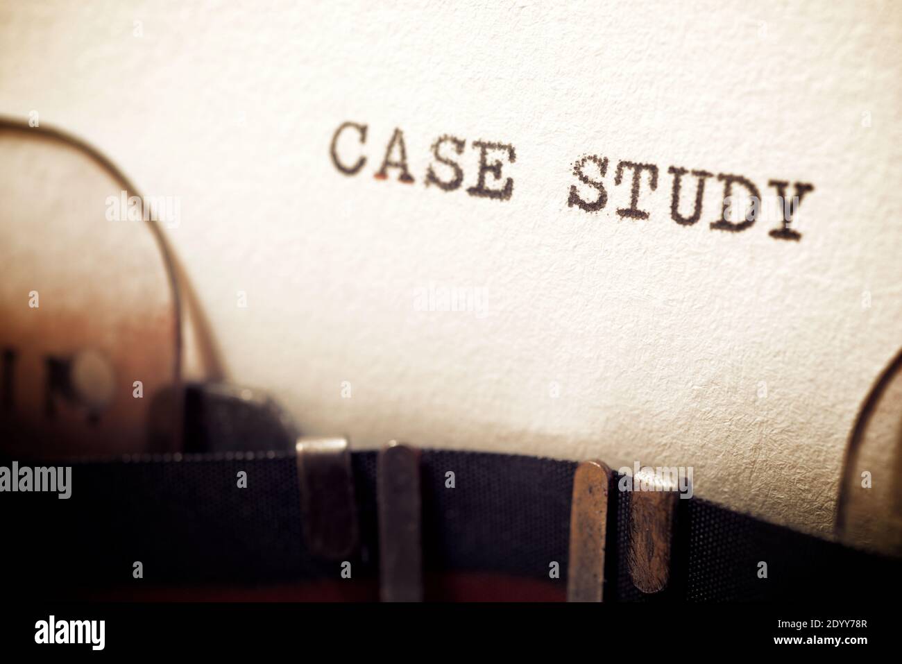 Case study phrase written with a typewriter Stock Photo - Alamy