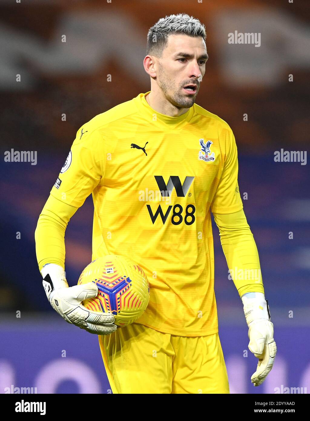 Crystal Palace goalkeeper Vicente Guaita during the Premier League ...