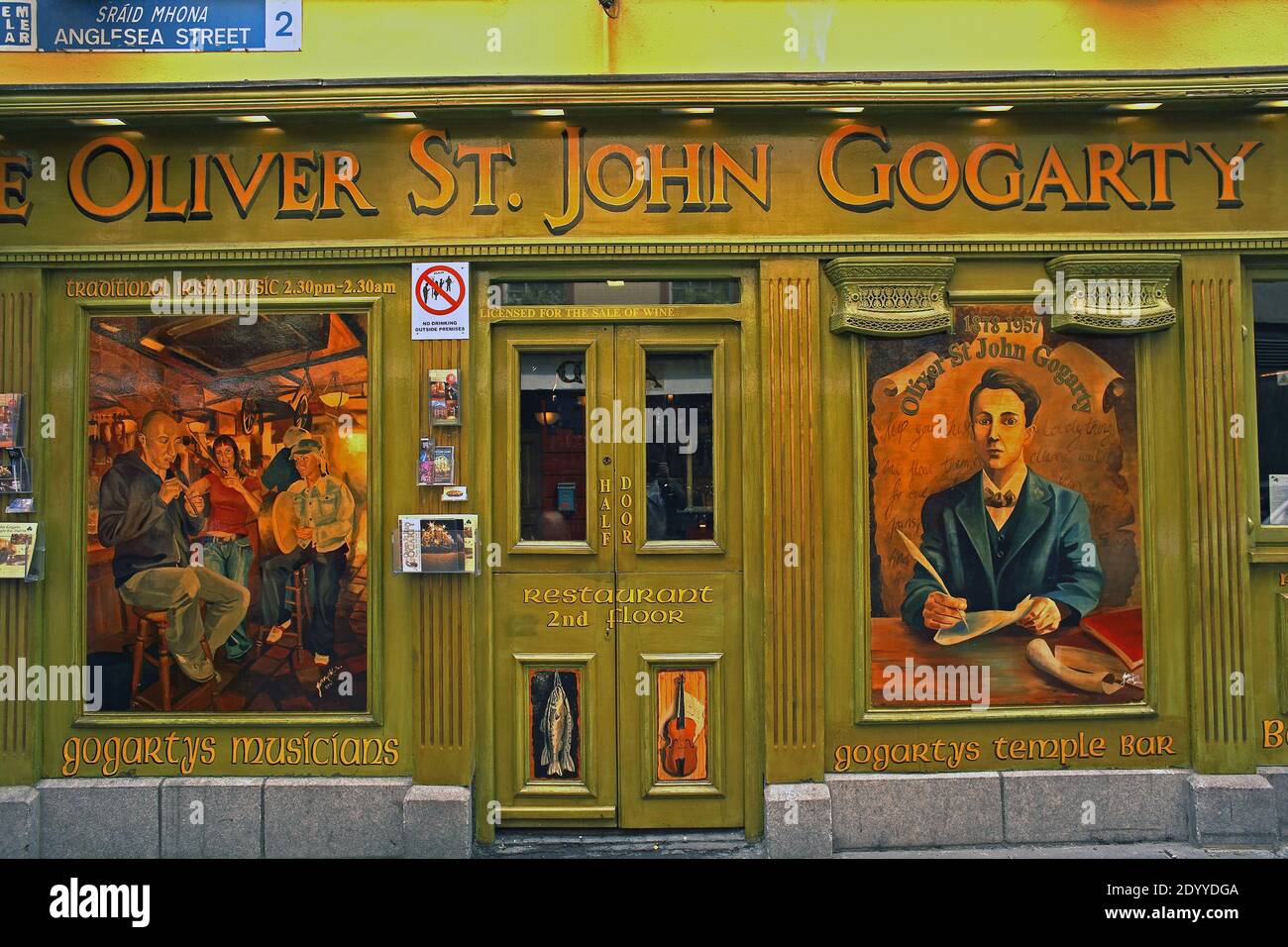 The Oliver St John Gogarty Pub, Dublin, County Dublin, Ireland Stock ...