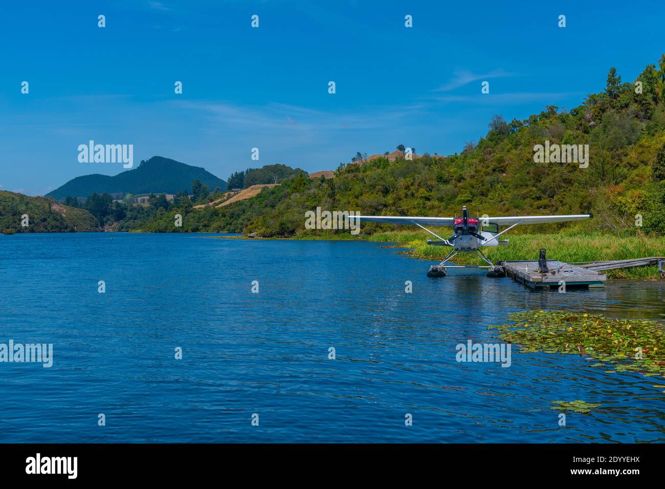 Float plane new zealand hi-res stock photography and images - Alamy