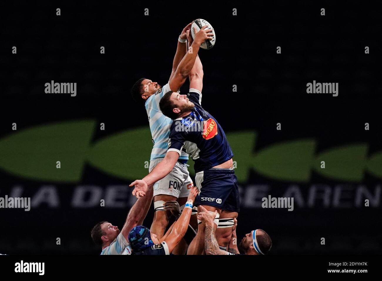 Boris Palu (R92) vs Victor Moreaux (SUA) during the rugby TOP 14 match ...