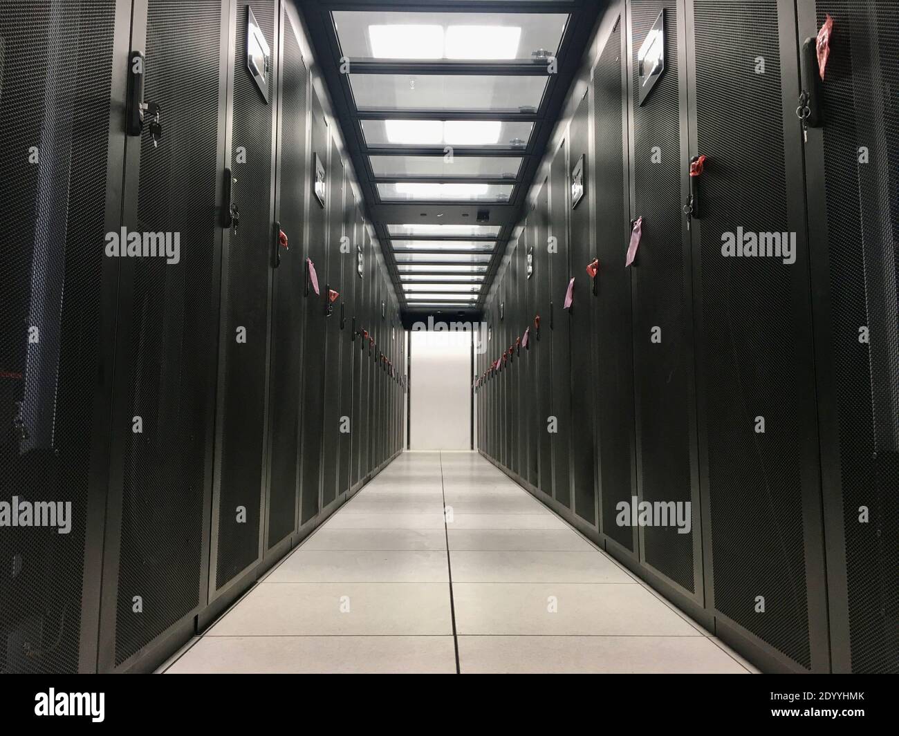 Energy efficient computing hi-res stock photography and images - Alamy