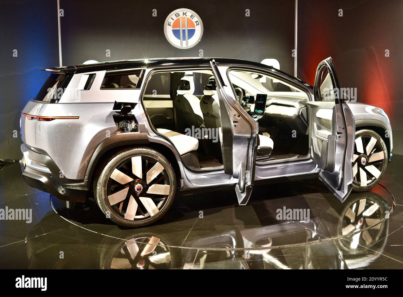 Fisker ocean electric suv hi-res stock photography and images - Alamy