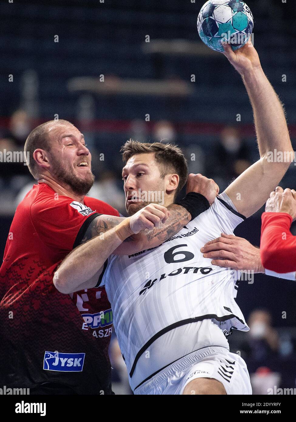 Cologne, Germany. 28th Dec, 2020. Handball: Champions League, THW Kiel - Telekom Veszprem, final ...