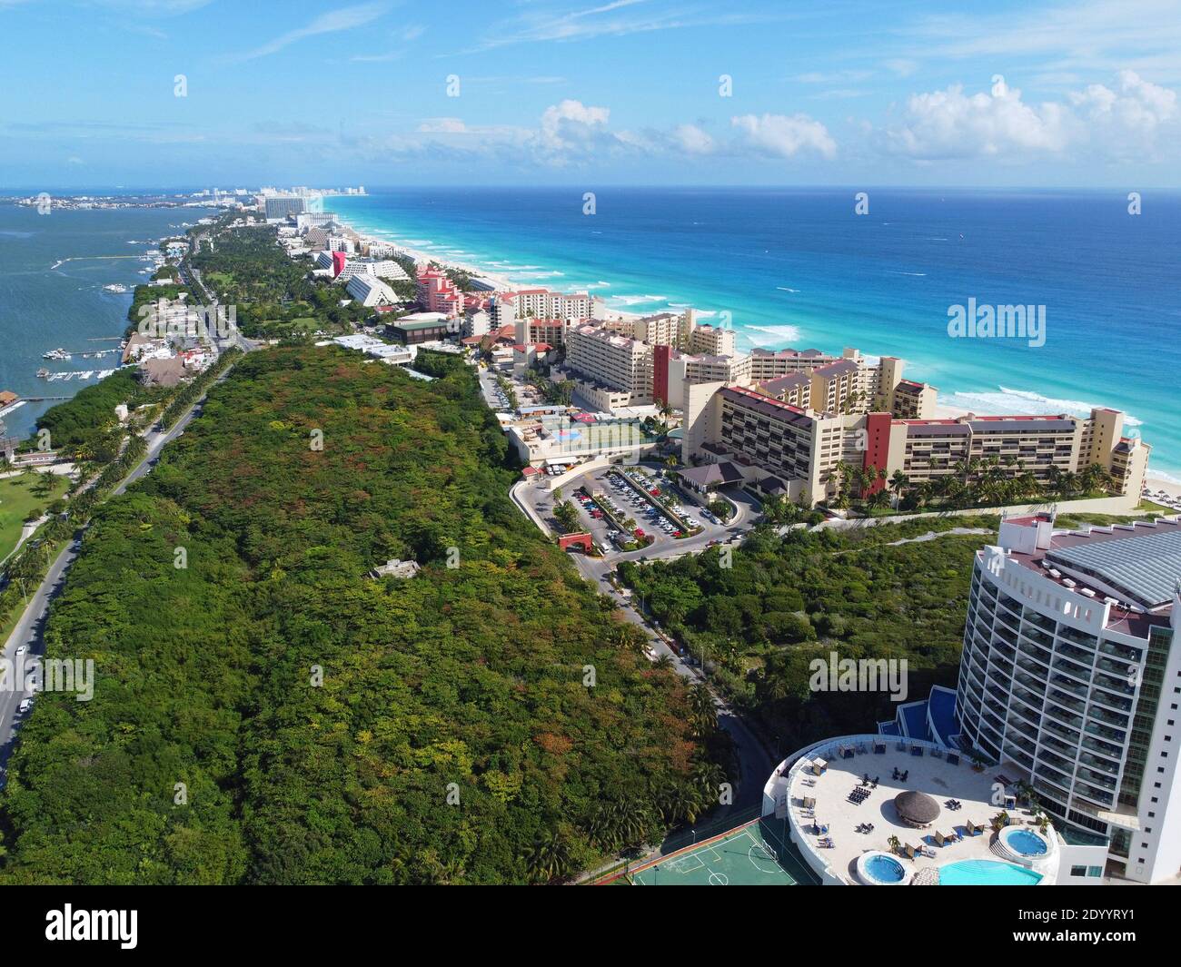 Cancun beach and Seadust Cancun Family Resort, The Royal Islander ...