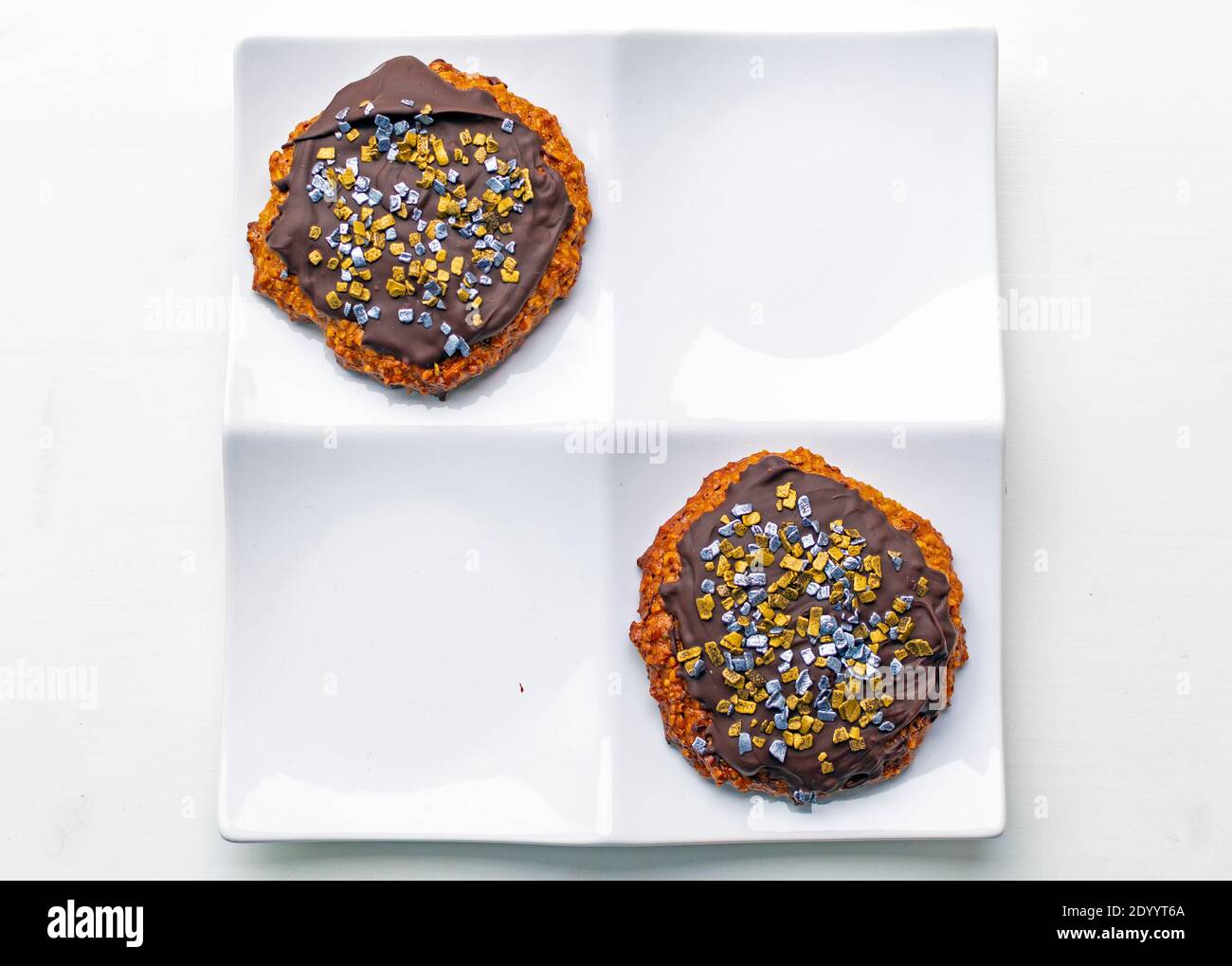 Gingerbread round hi-res stock photography and images - Alamy
