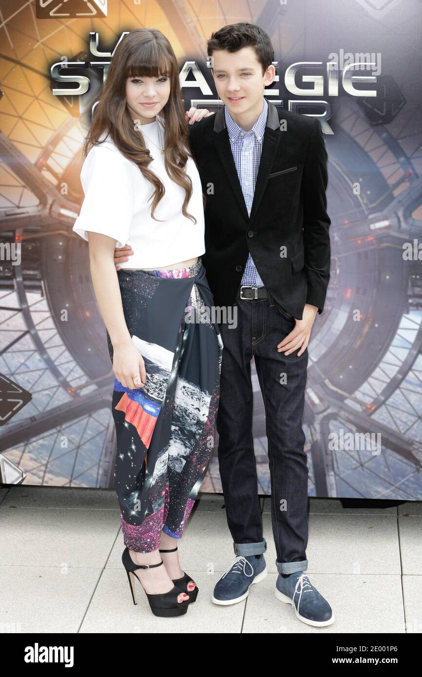Hailee Steinfeld E Asa Butterfield