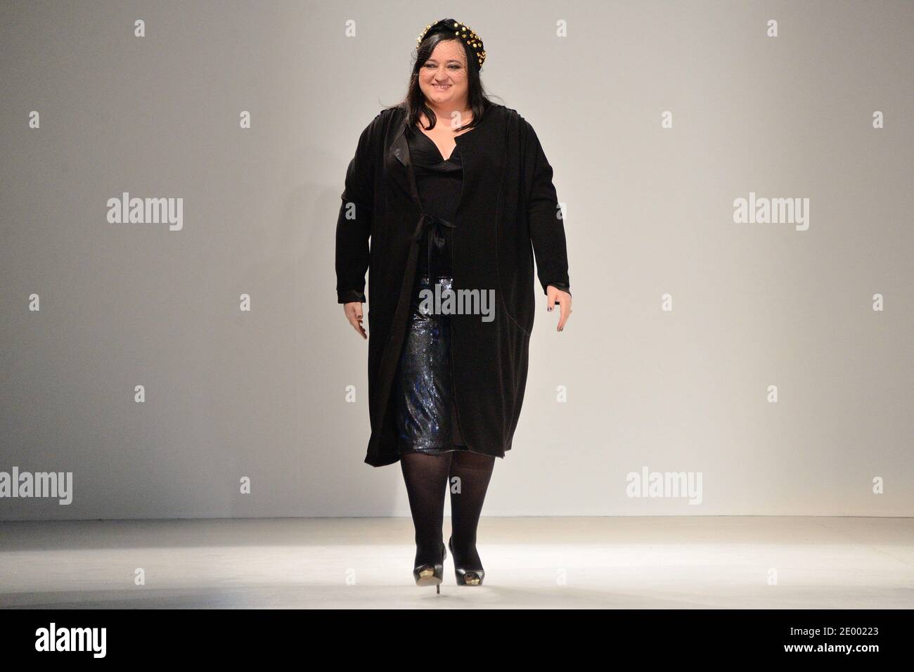 Designer Gosia Baczynska makes an appearance on the runway after her ...