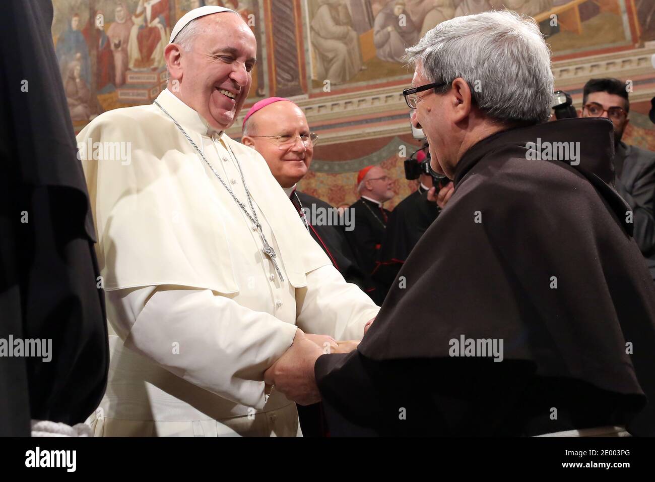Pope Francis makes a pilgrimage to the hillside town of Assisi , Italy ...