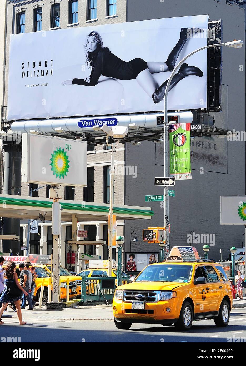 British Top Model Kate Moss on Ad Campaign "Stuart Weitzman" on a ...
