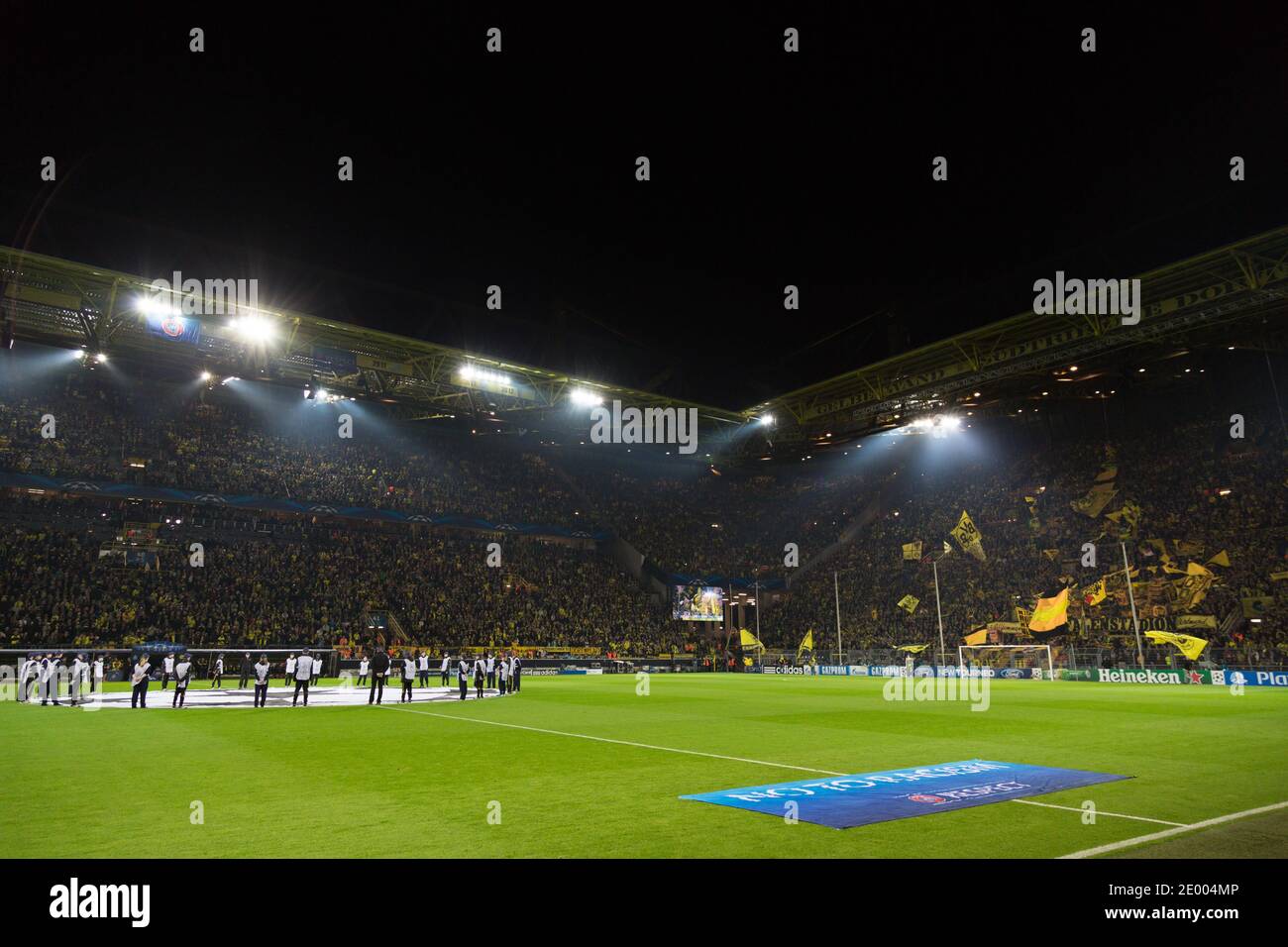 Stadion stadion olympique hi-res stock photography and images - Alamy