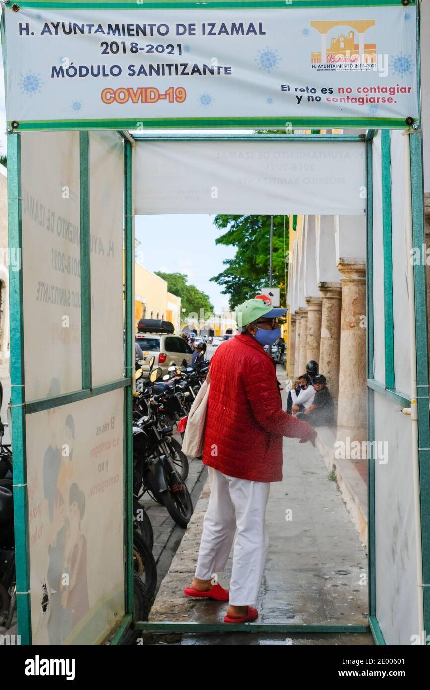 Sanitizing booth hi-res stock photography and images - Alamy
