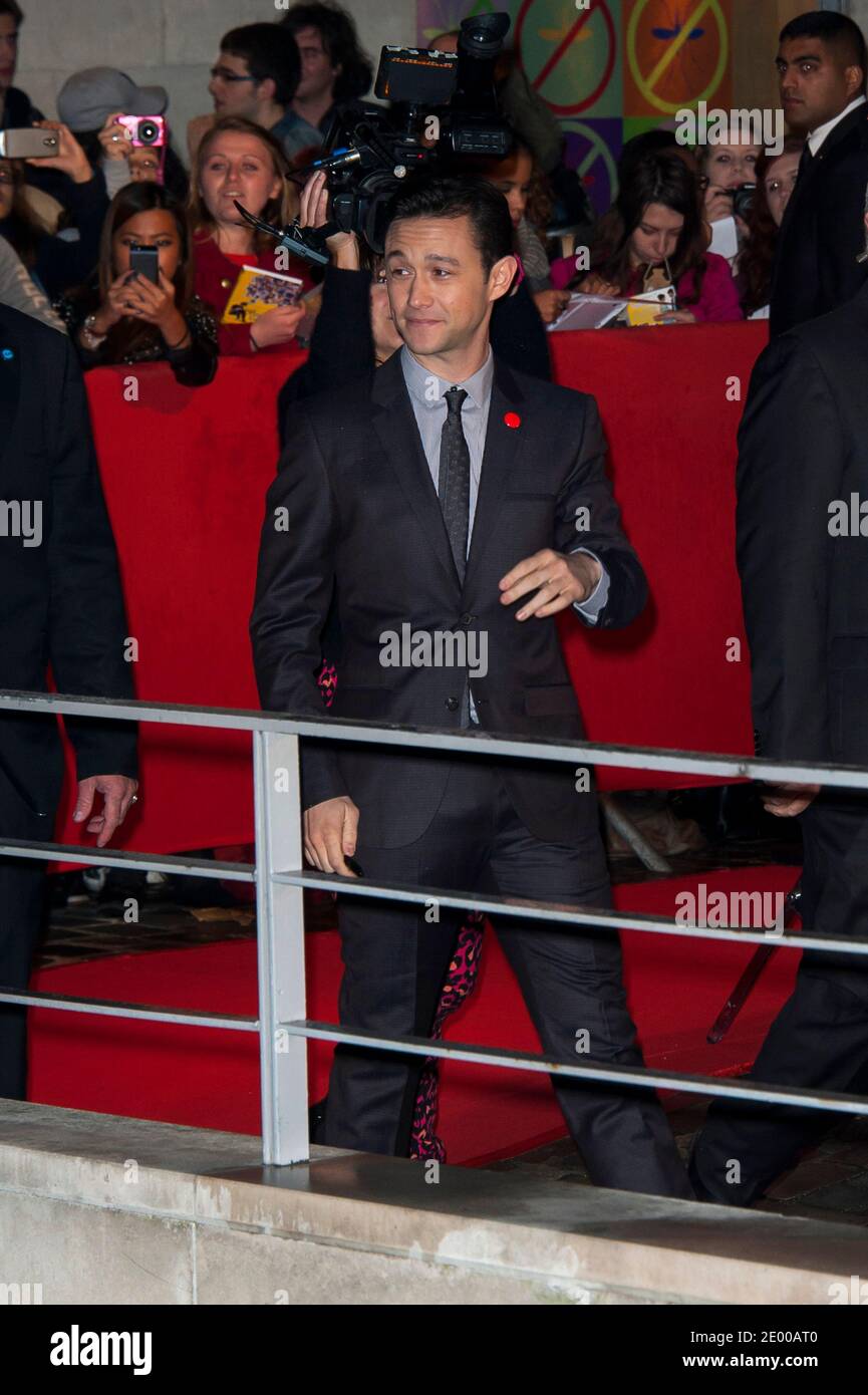 Joseph Gordon-Levitt attending the french premiere of the movie 'Don ...