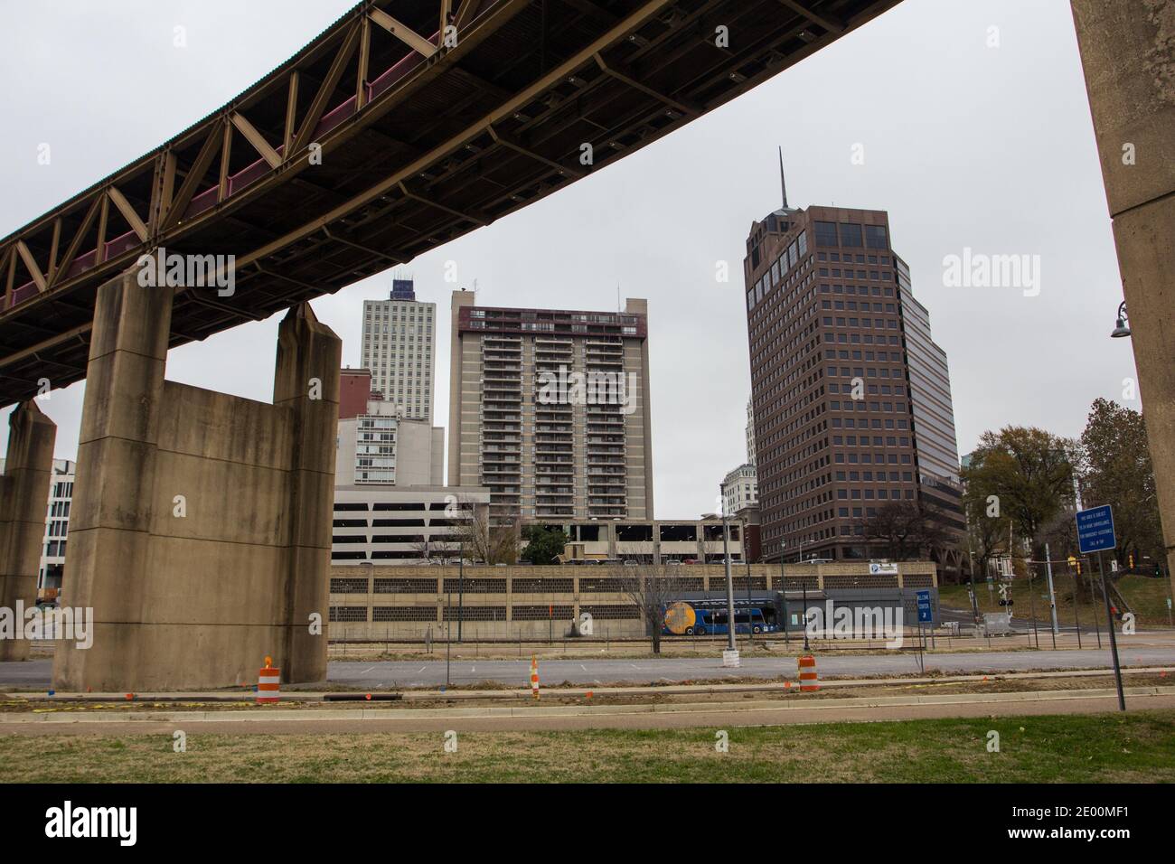 Downtown memphis buildings hi-res stock photography and images - Alamy