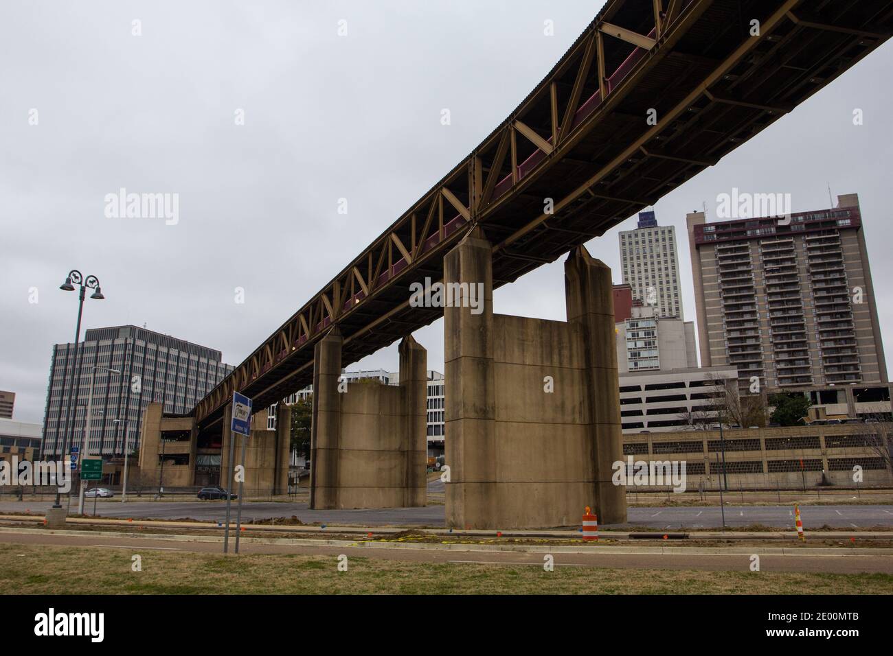 Downtown memphis buildings hi-res stock photography and images - Alamy