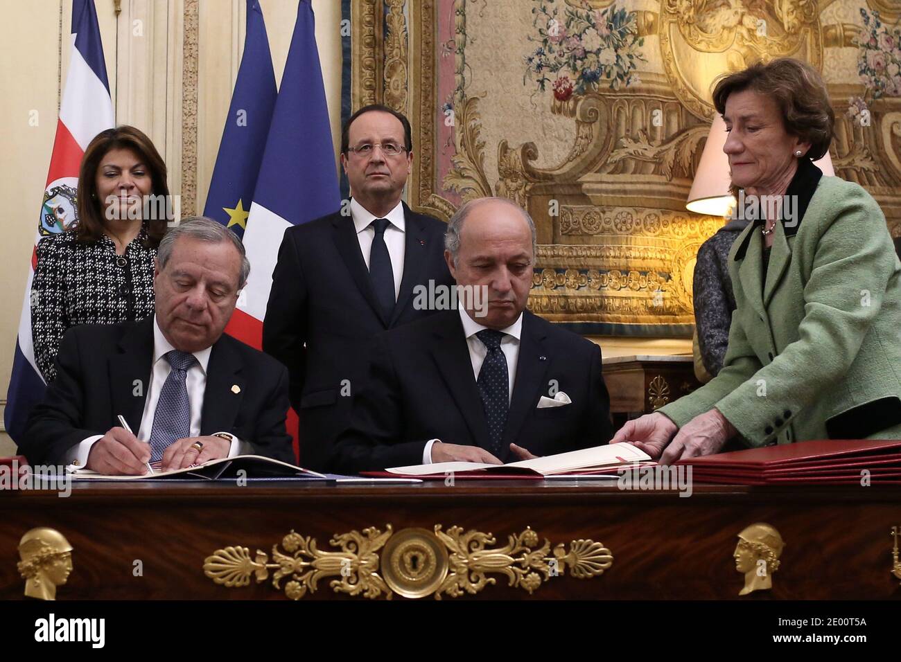 Jose castillo r hi-res stock photography and images - Alamy