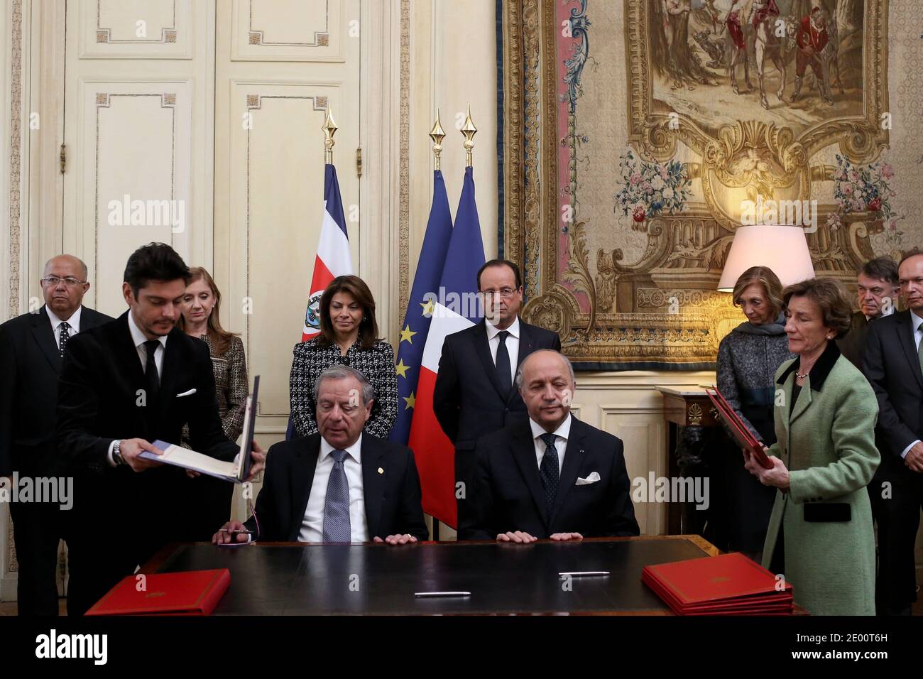 Jose castillo r hi-res stock photography and images - Alamy