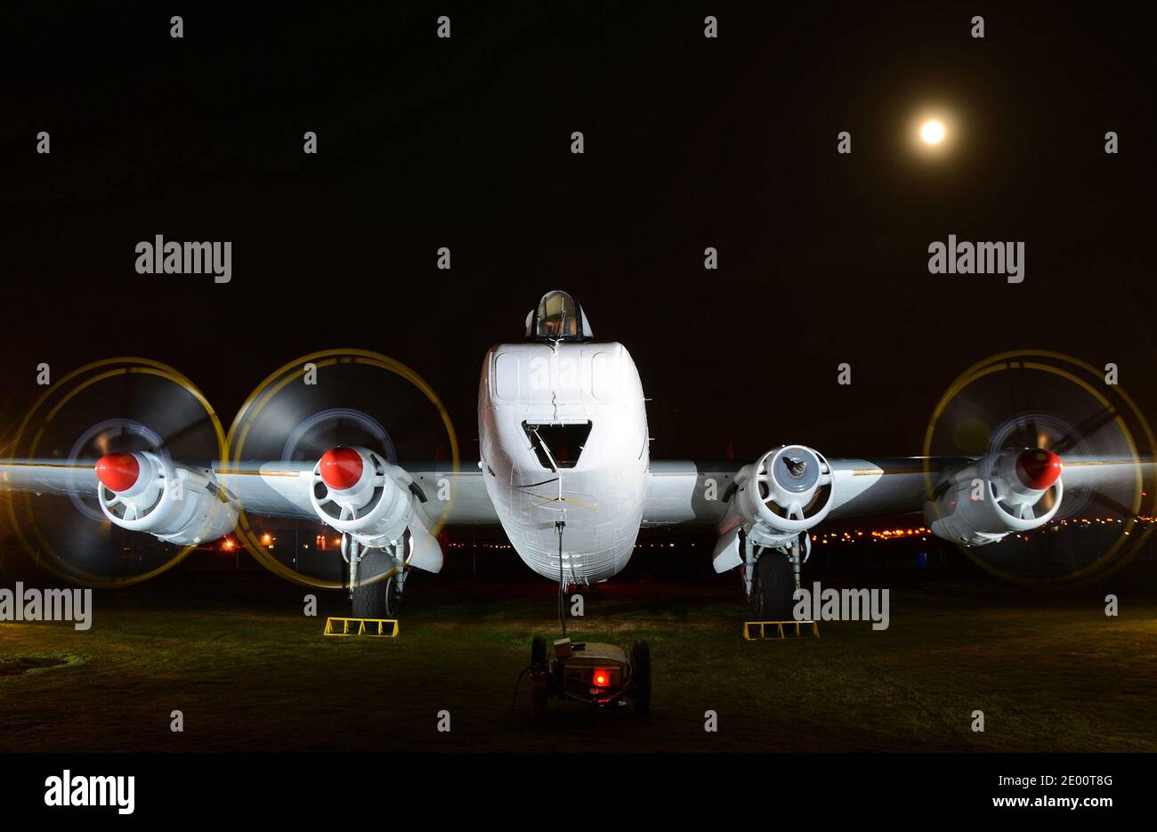 Avro Shackleton running its engines at an event at Airbase, aircraft ...