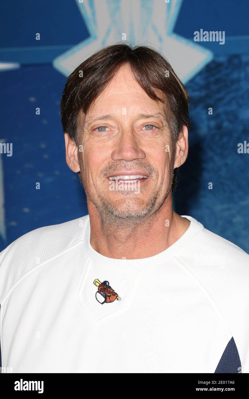 Kevin Sorbo arrives at the premiere for the film Frozen held at The El ...