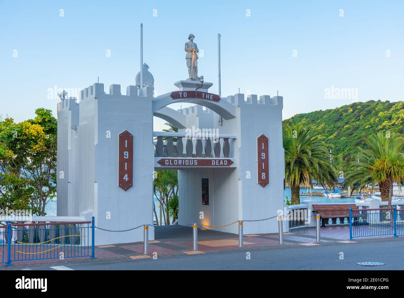 Sunset view of Picton memorial park in New Zealand Stock Photo - Alamy