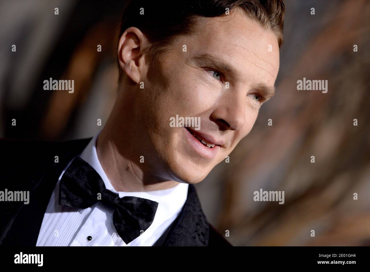 Benedict Cumberbatch attends the premiere of Warner Bros The Hobbit ...