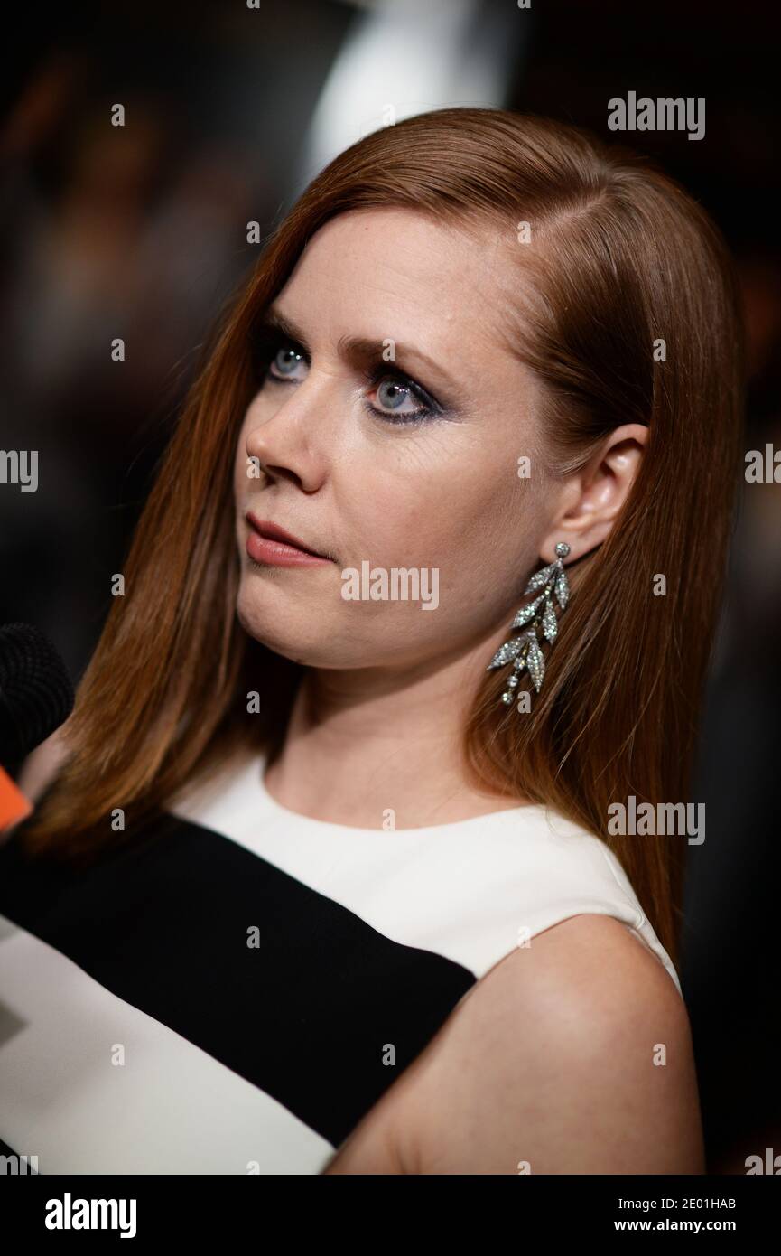 Amy Adams arrives at the Los Angeles Premiere of 'American Hustle' at ...