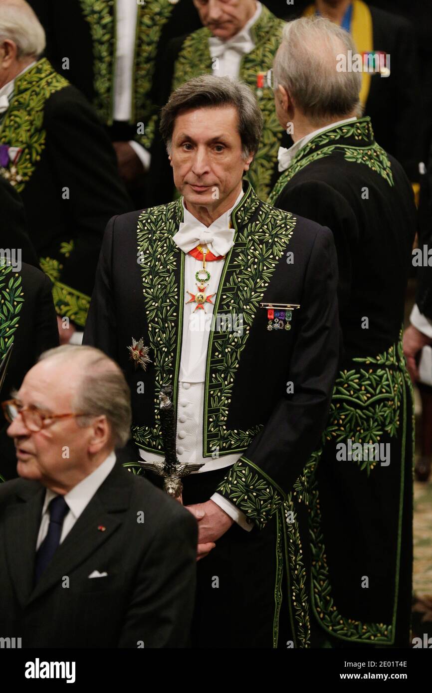 Patrick de Carolis attending Senegalese sculptor Ousmane Sow’s ...