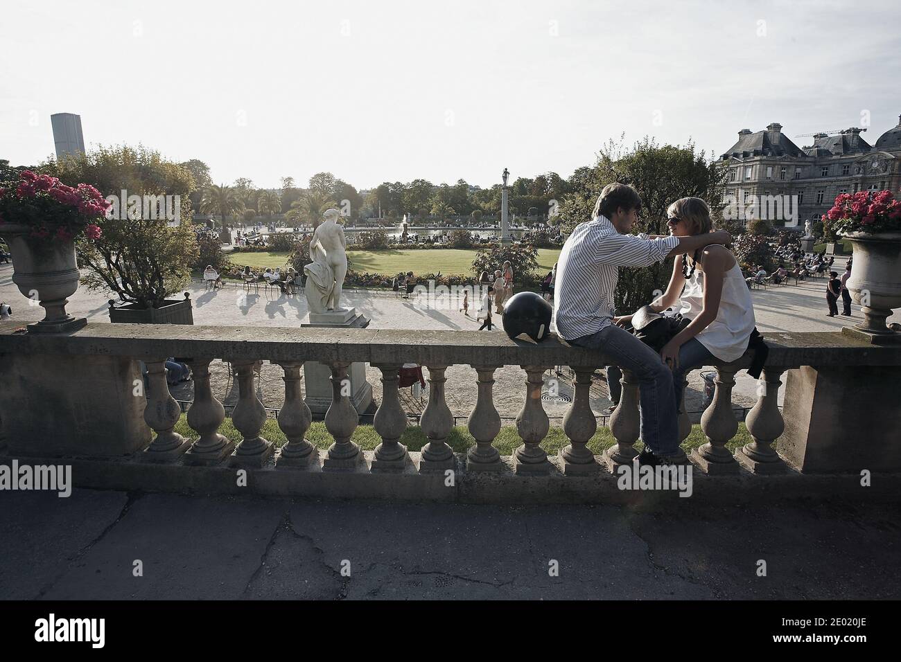 Uxembourg gardens hi-res stock photography and images - Alamy
