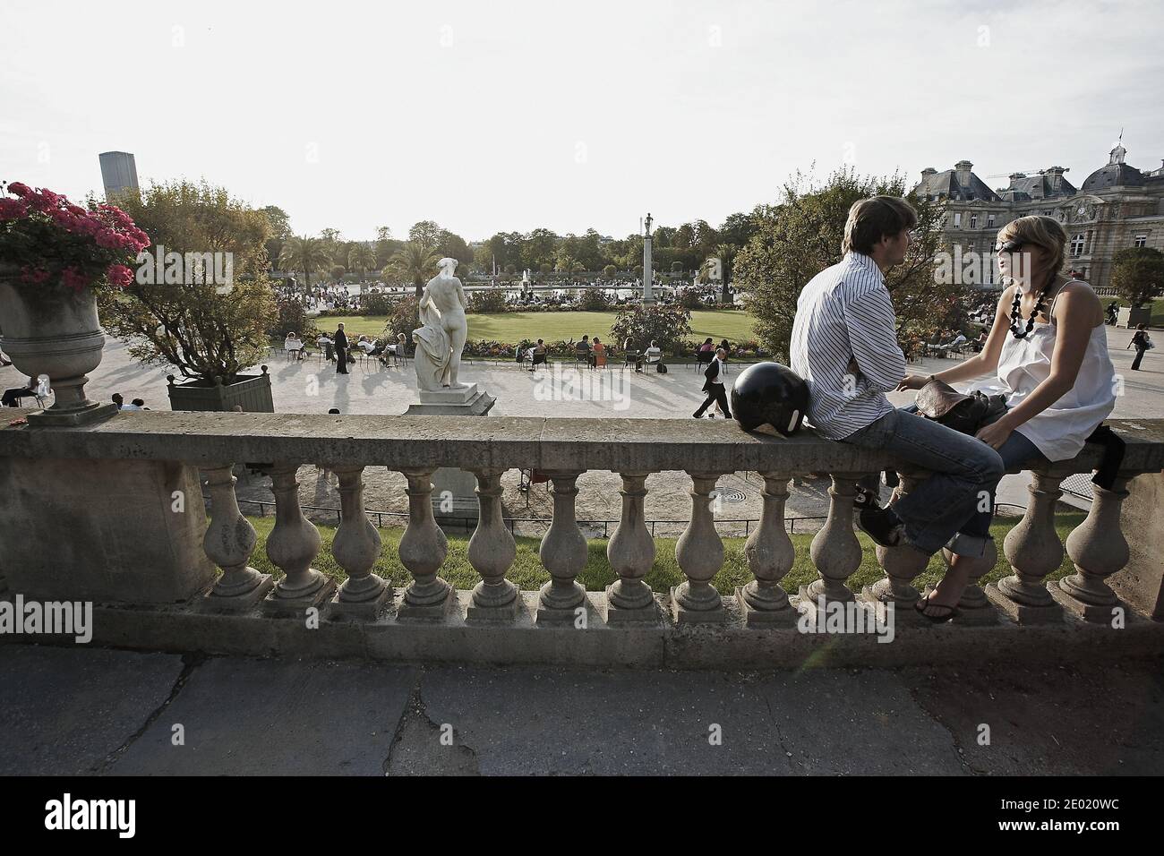 Uxembourg gardens hi-res stock photography and images - Alamy