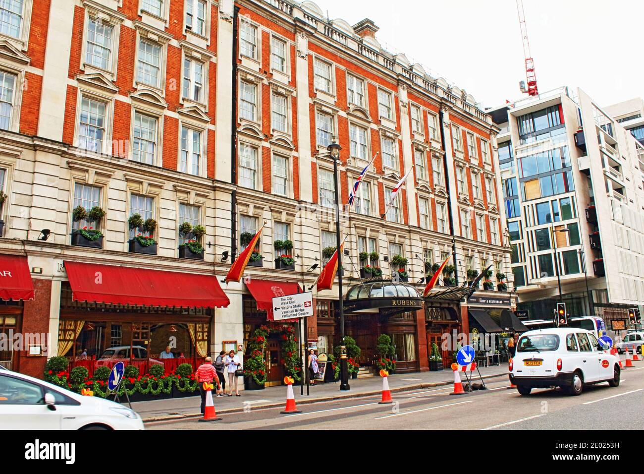 Westminster palace hotel hi-res stock photography and images - Alamy