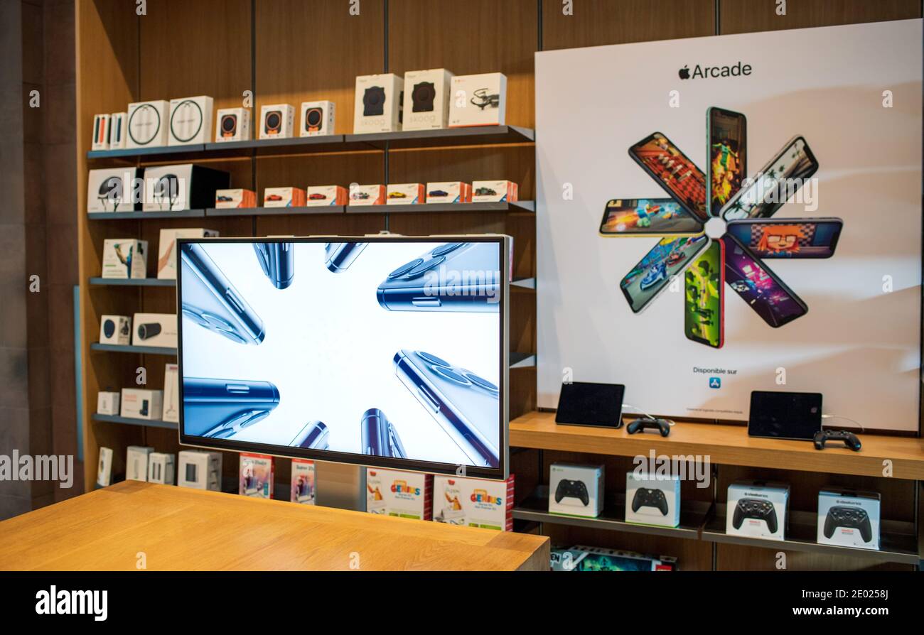 Paris, France - Nov 16, 2019: Empty interior of Apple Store with ...
