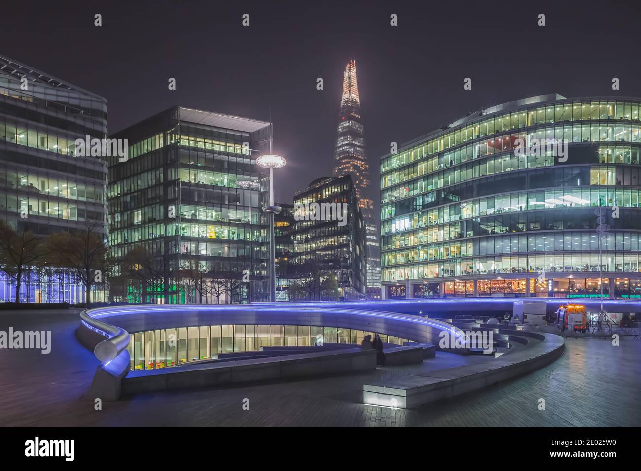 The Shard Quarter Development in Southwark, London after dark Stock ...